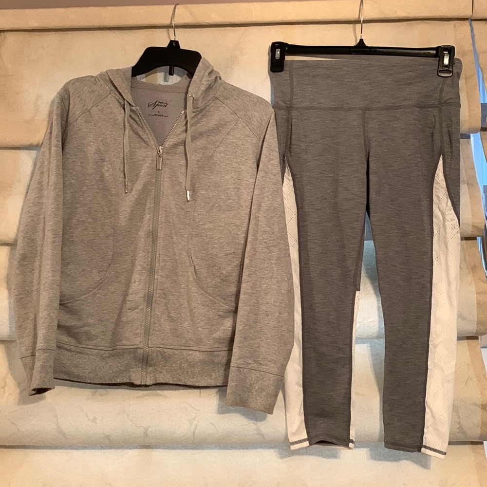 Athleta Work Out Pants & Hoodie. Smoke & Pet Free Hom… - Gem